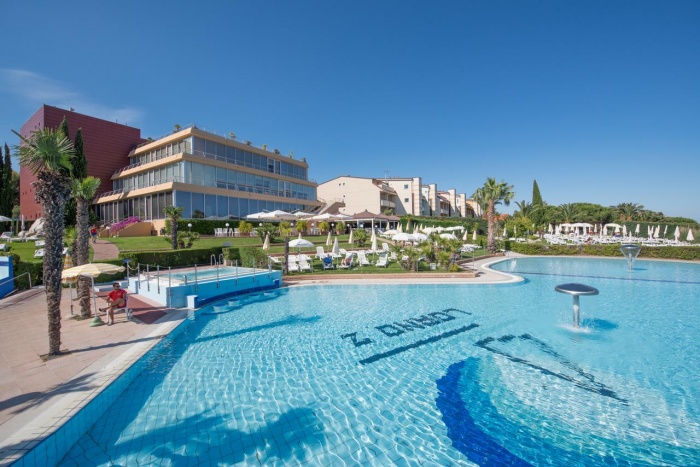 Motorradfahrerfreundliches Hotel Loano 2 Village in Loano (SV) in der ...